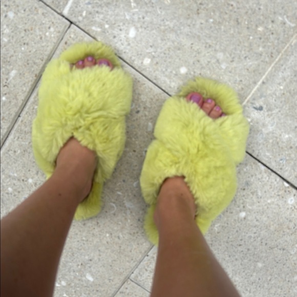 Target | Shoes | Target Green Slippers With Plush Texture And Cushioned ...